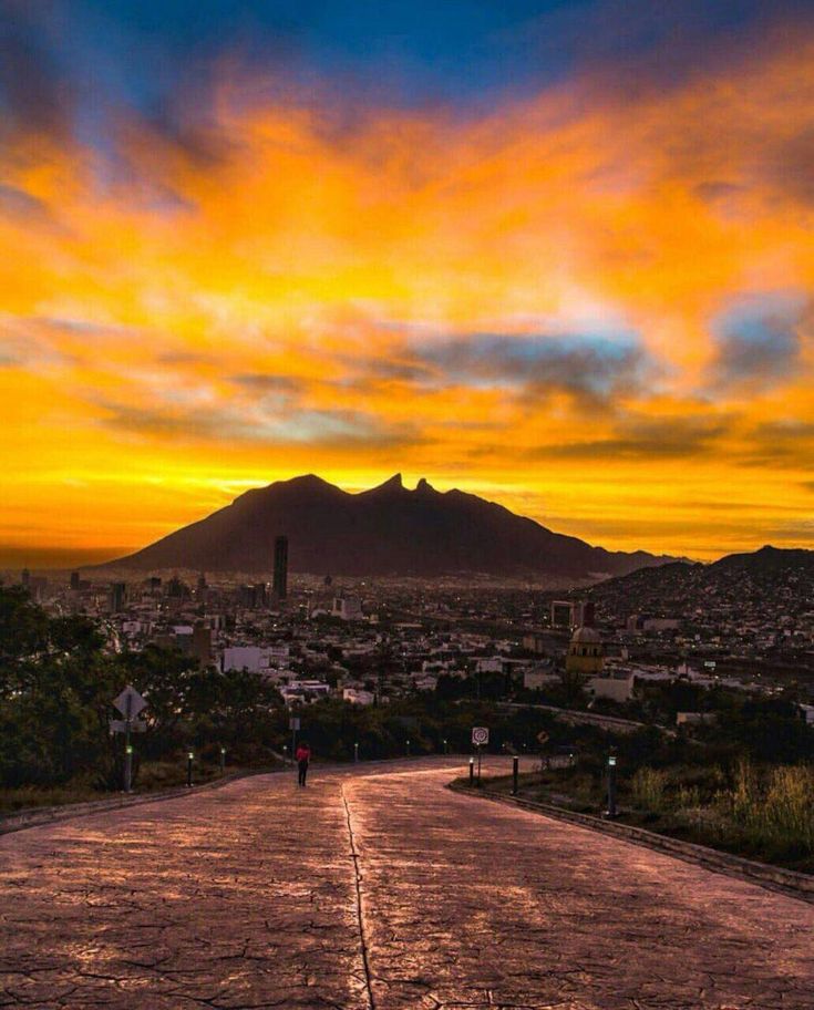 Monterrey kleurplaten gratis afdrukken voor creatieve momenten